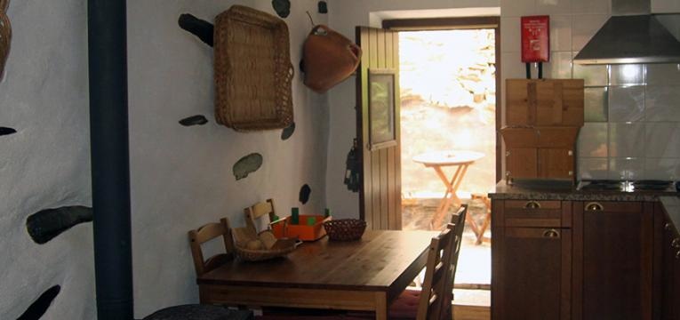 Praia fluvial do Sesmo: o destino ideal para umas mini-férias