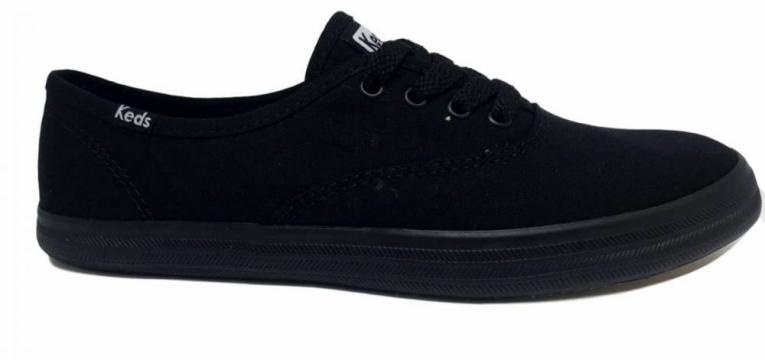 A Keds já fez 100 anos. E estes são os melhores looks com elas