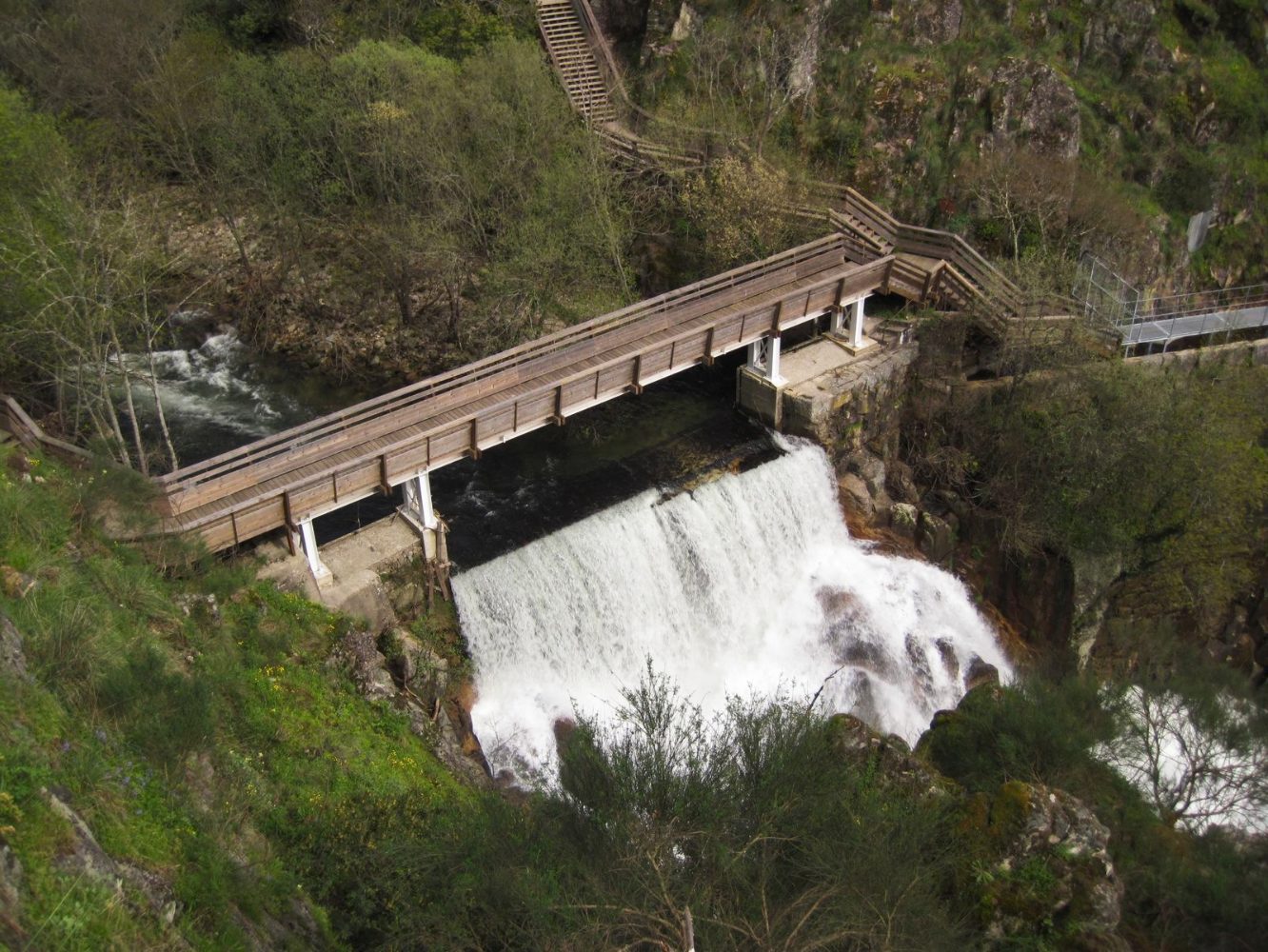 Cascatas do Corgo: caminhada no pulmão de Vila Real